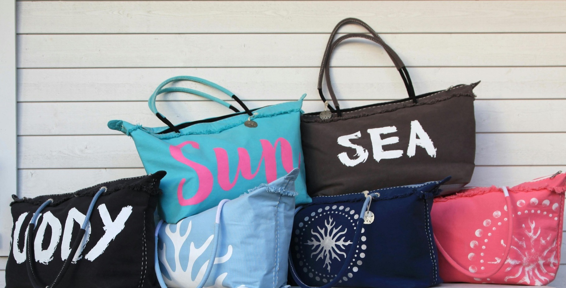 Bagwhispers – Finding bags you love just got easier and more fun